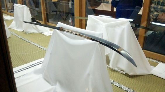 Naginata (薙刀) - The Samurai's Glaive