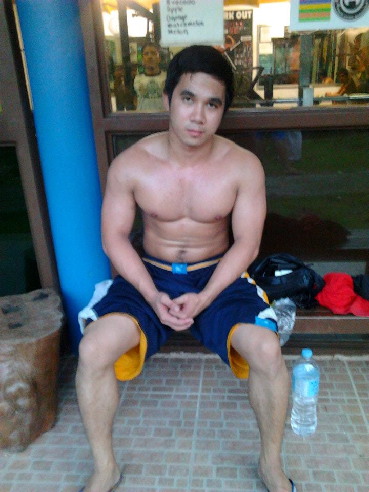 Miong21 @ Blogspot: Boracay Hunk: John Labindao