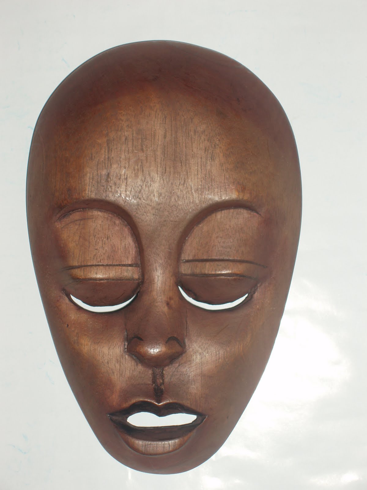 Masks of the World - Mascaras del Mundo: July 2011