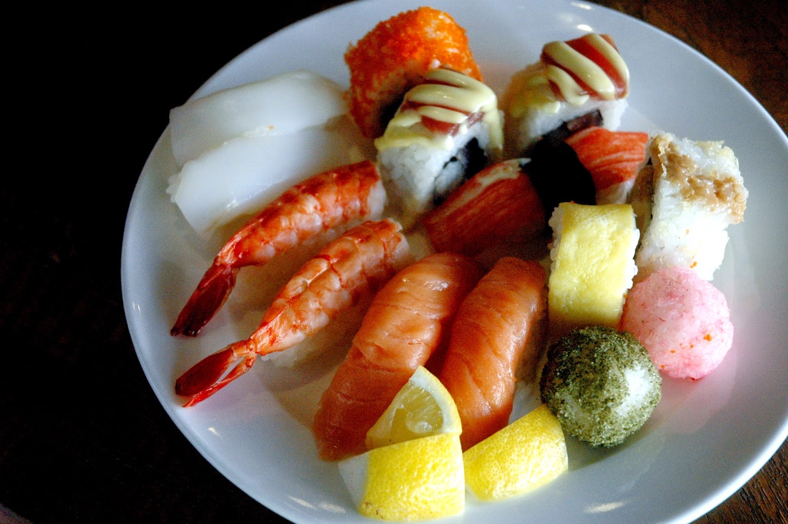 DUDE FOR FOOD: Buffet Attack Mode at Banzai!