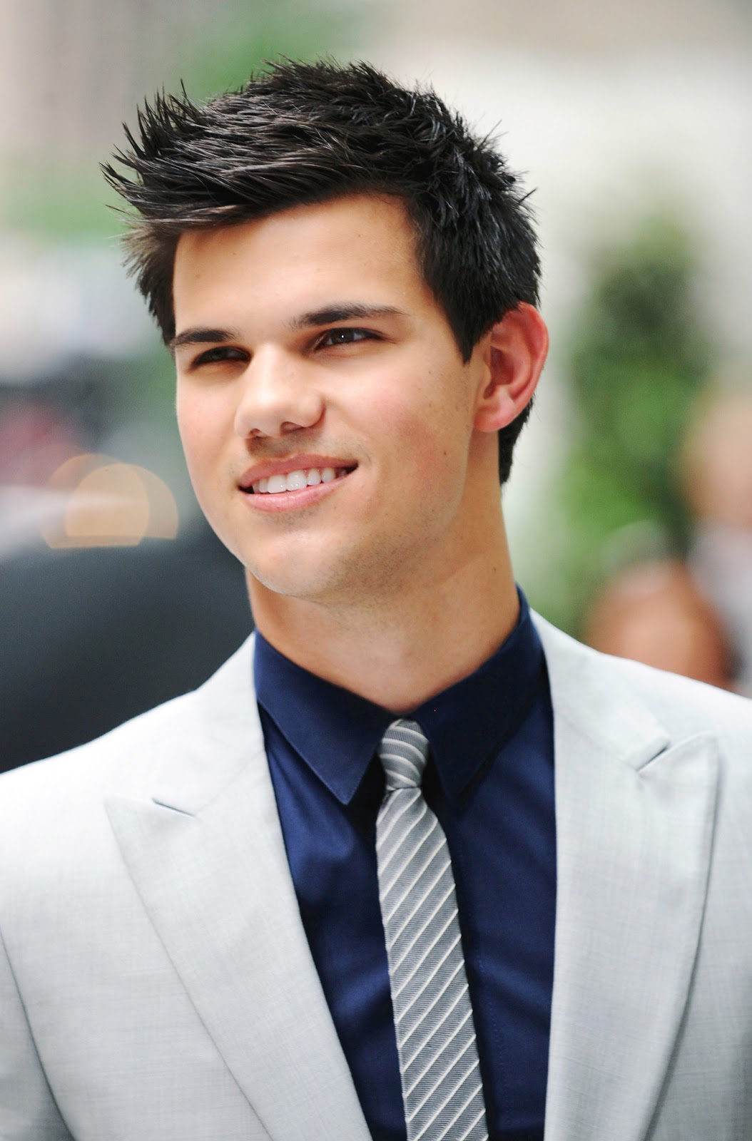 syntaxis: Taylor Lautner