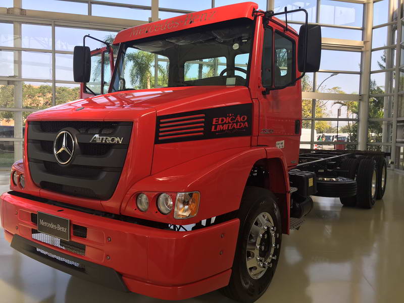 Último MB Atron 2324 é leiloado por...