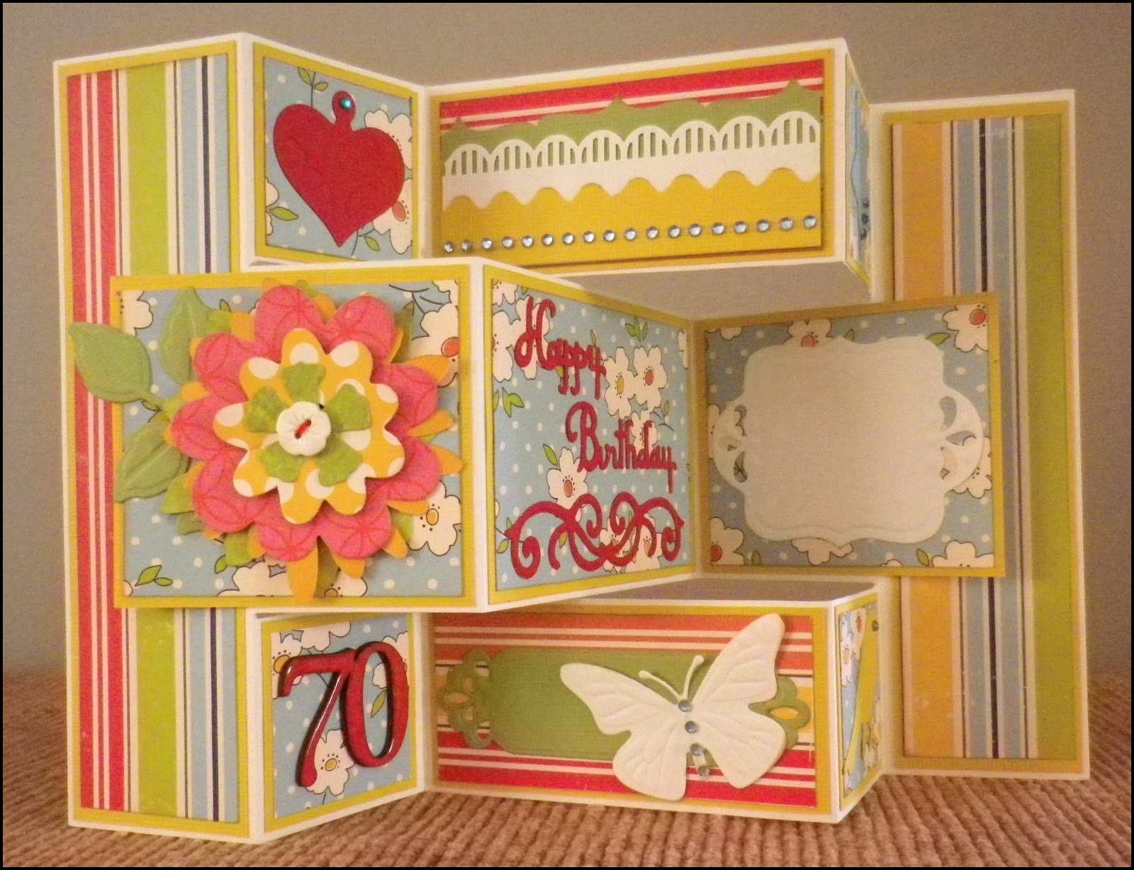 The Per(s)nickety Scrapper: Tri-Shutter Card Templates and Tutorial