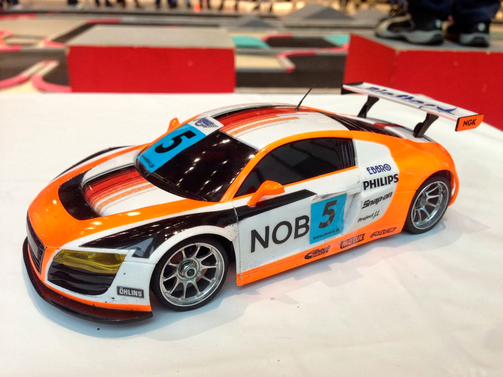 KYOSHOSAN: More Pictures from Mini-Z Cup Finals in Japan