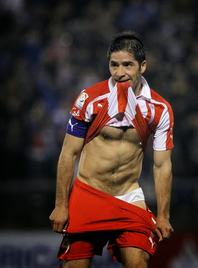 Brief Lines: New Footballer: Cristian Alvarez