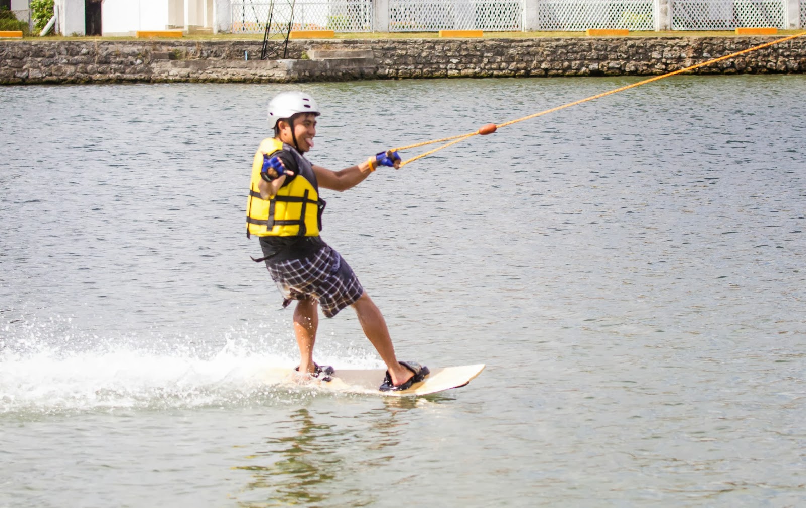What Goes Around : Wakeboarding in Batangas (Lago de Oro)