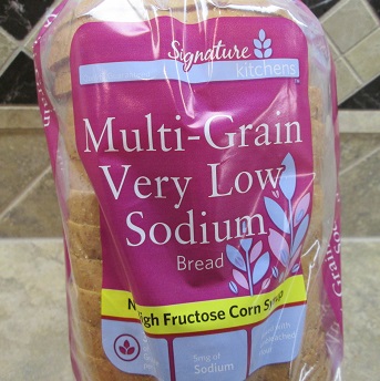Please, DON'T pass the salt!: Safeway Multi-Grain Very Low Sodium Bread