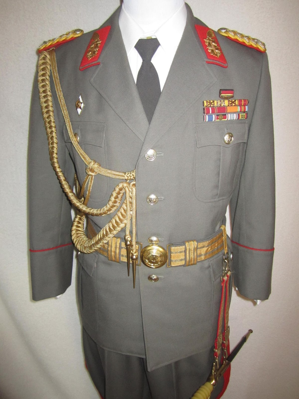 Uniformen der DDR: NVA Generalmajor Landstreitkräfte Paradeuniform 1986 ...