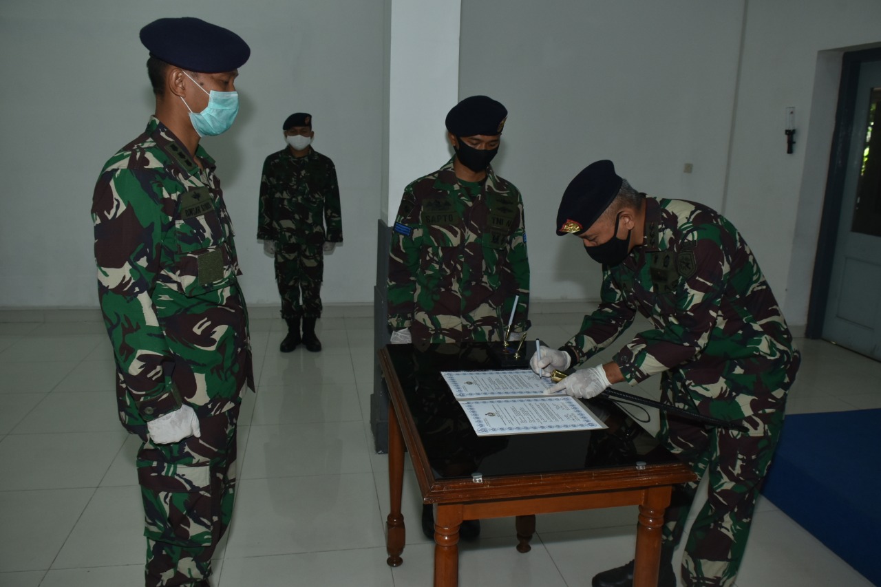 Jabatan Komandan KRI Karel Satsuit Tubun -356 Diserahkan Kepada ...