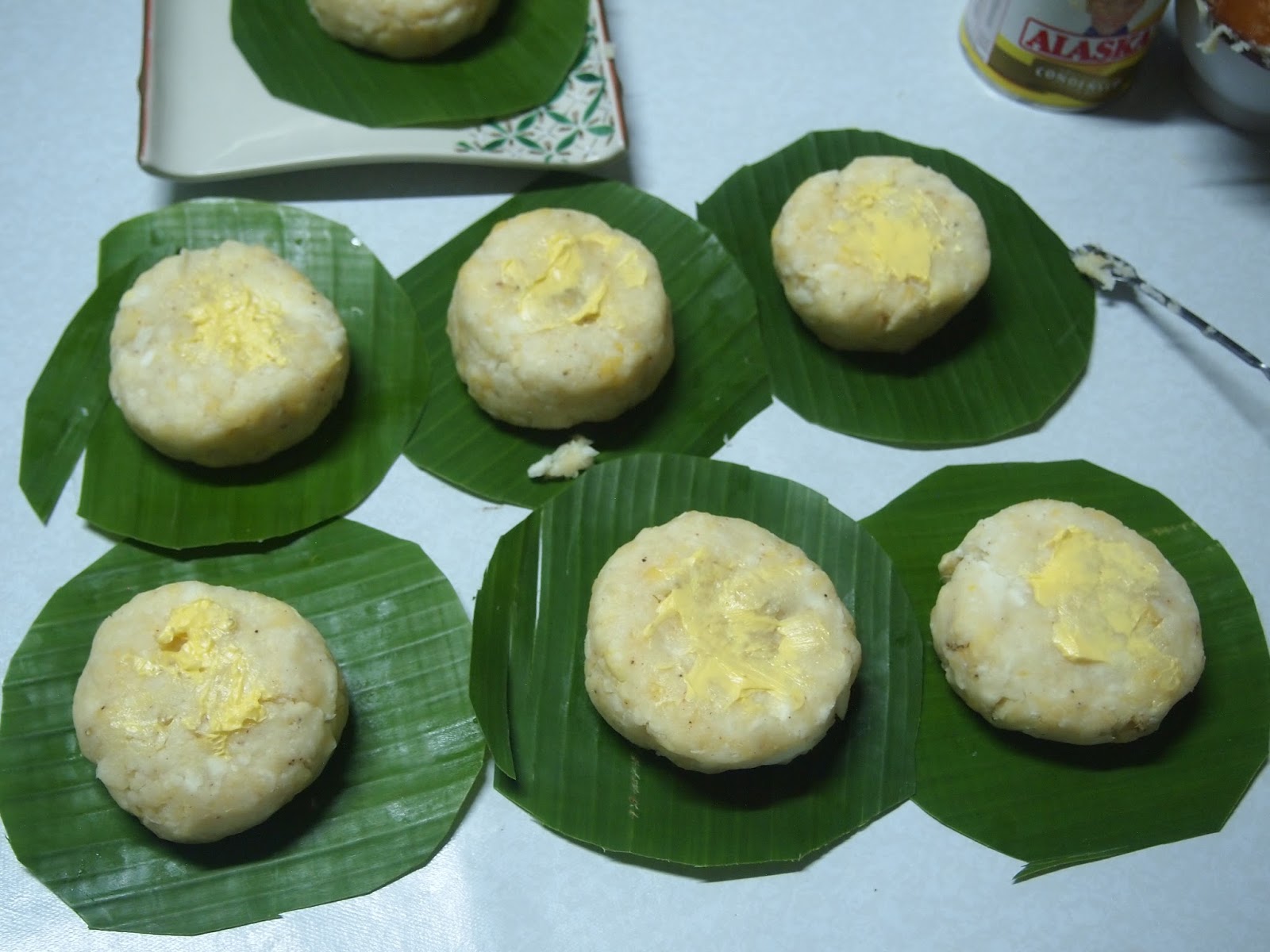 Tagalog Kitchen: Pag Gawa Ng Simpleng KARYOKA