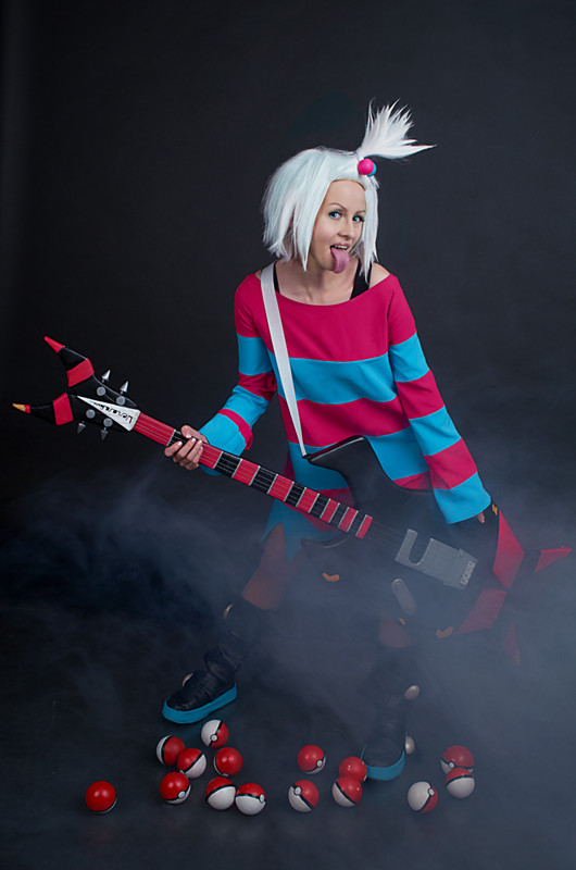 Pokemon Cosplay: Cute Pokemon Black and White Gym Leader Homika Cosplay