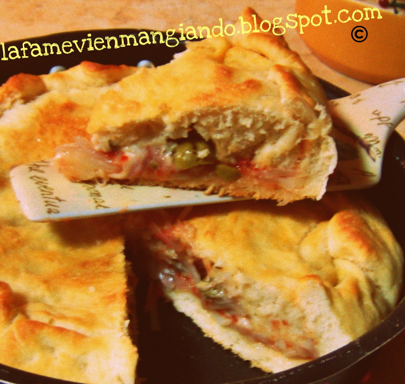 Pitta ripiena di "caponata" ...con la gioia di ritrovarsi!!!! - La Fame ...