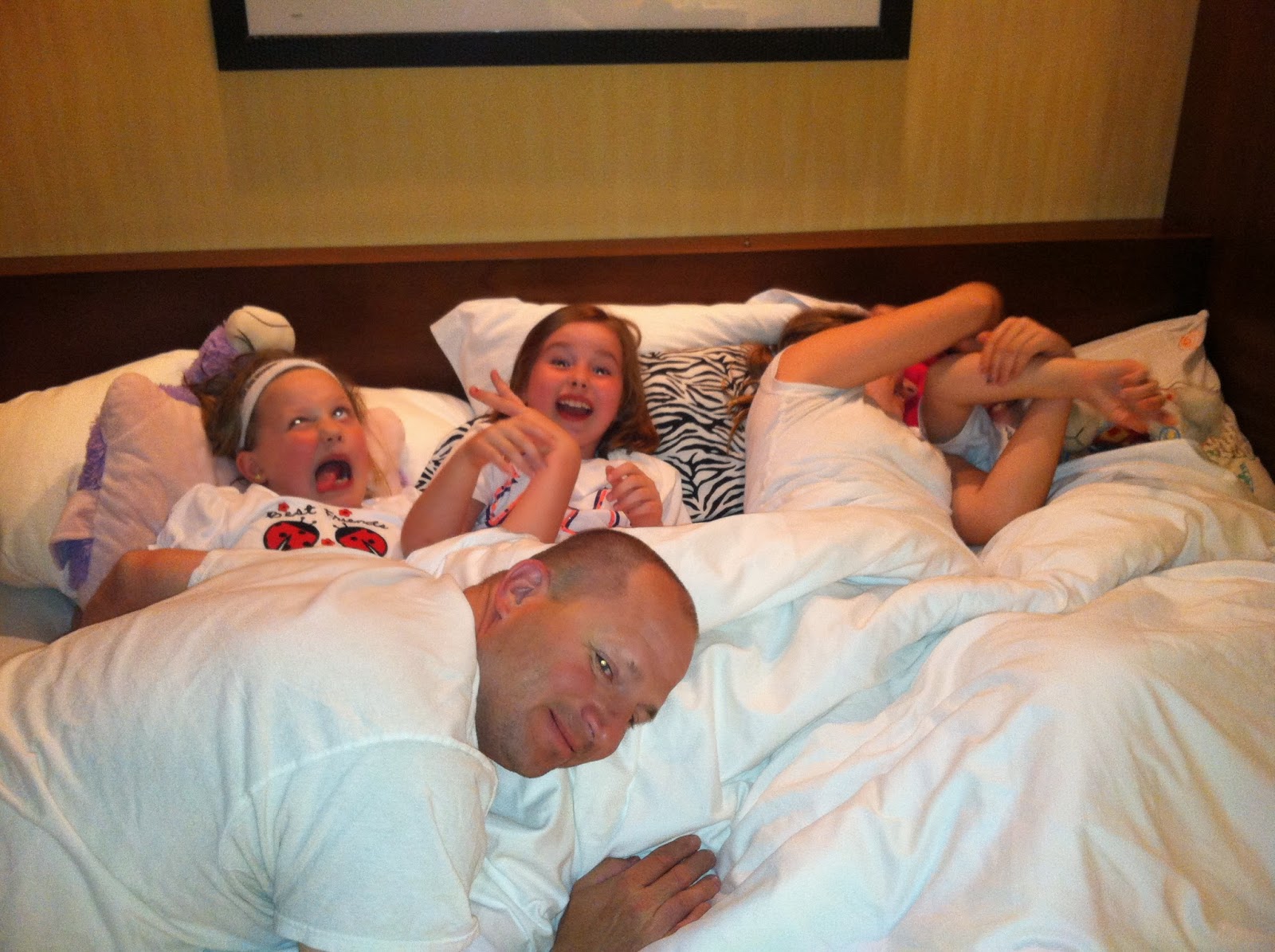the Weed Family: Hotel slumber party with friends