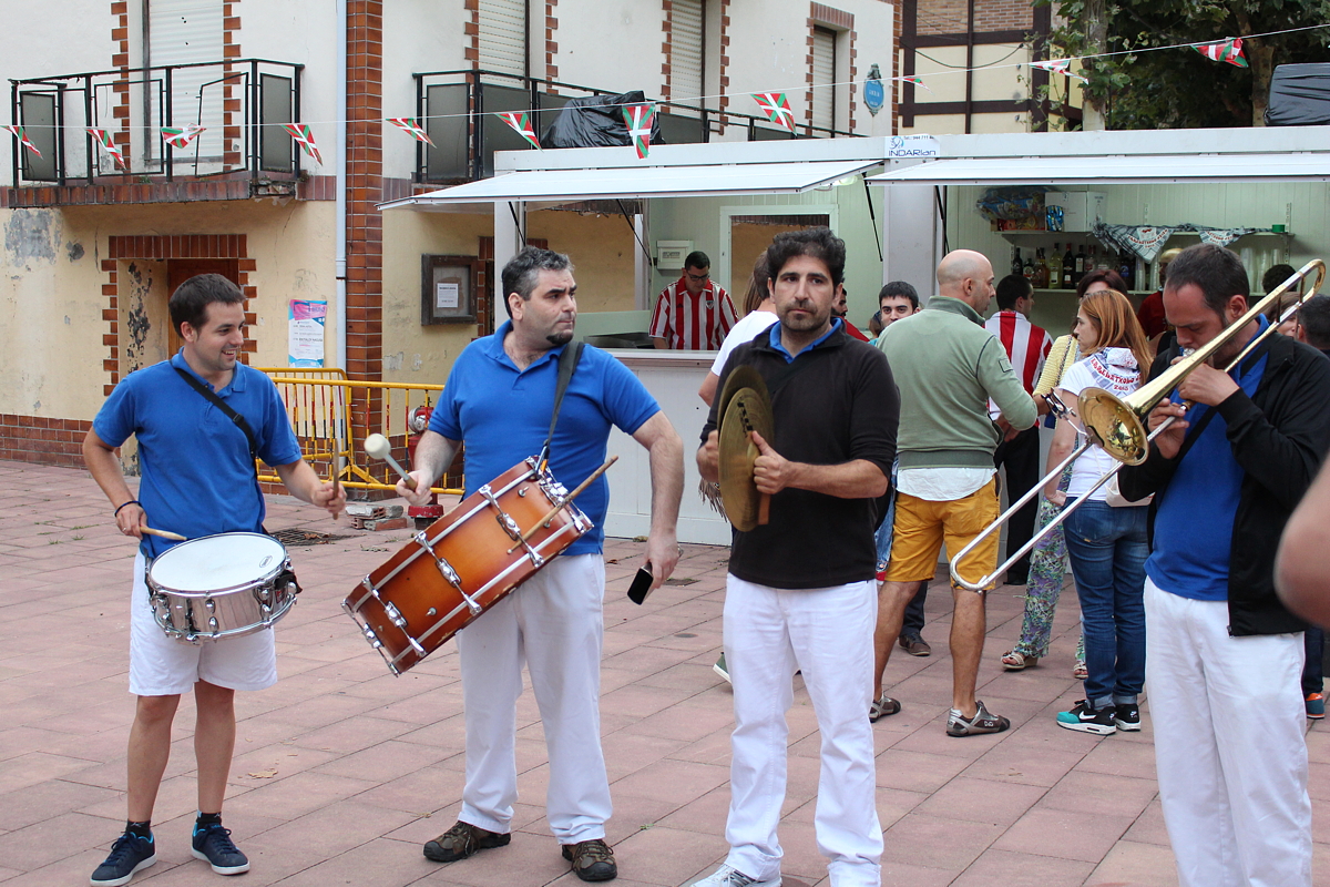 El Regato enciende sus fiestas marcado por el dolor de la pérdida de ...