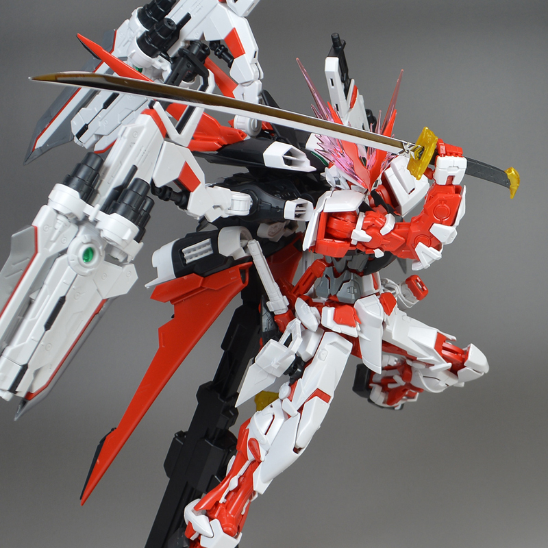 [ Review ] - MG 1/100 - Gunndam Astray Red Dragon