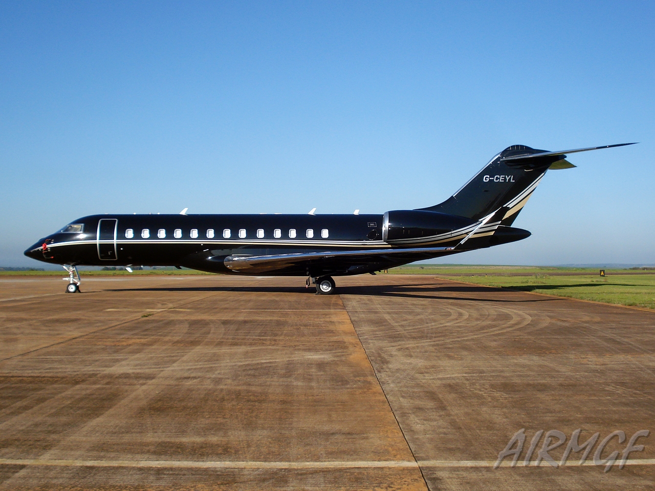 AIRMGF: MAIS QUE PERFEITO: BOMBARDIER BD-700-1A10 GLOBAL EXPRESS NO SBMG!