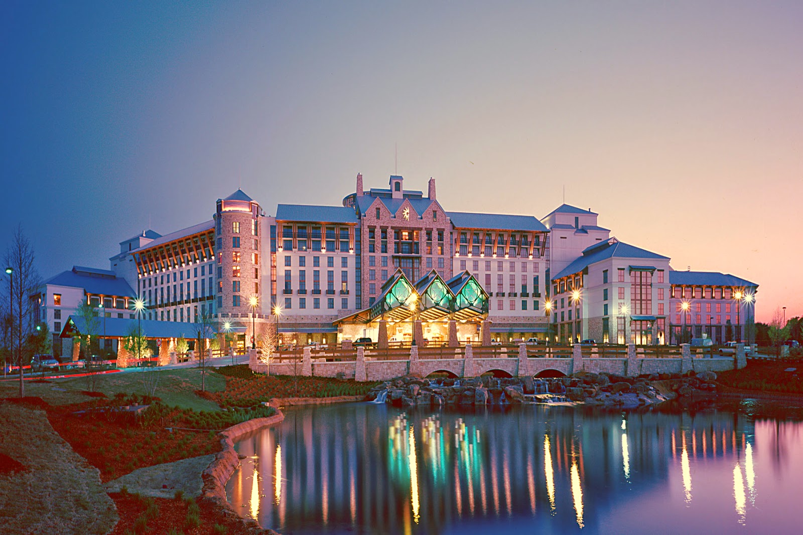 Our Lives and the Buildings In Them: Gaylord Texan- Daly Searfoss