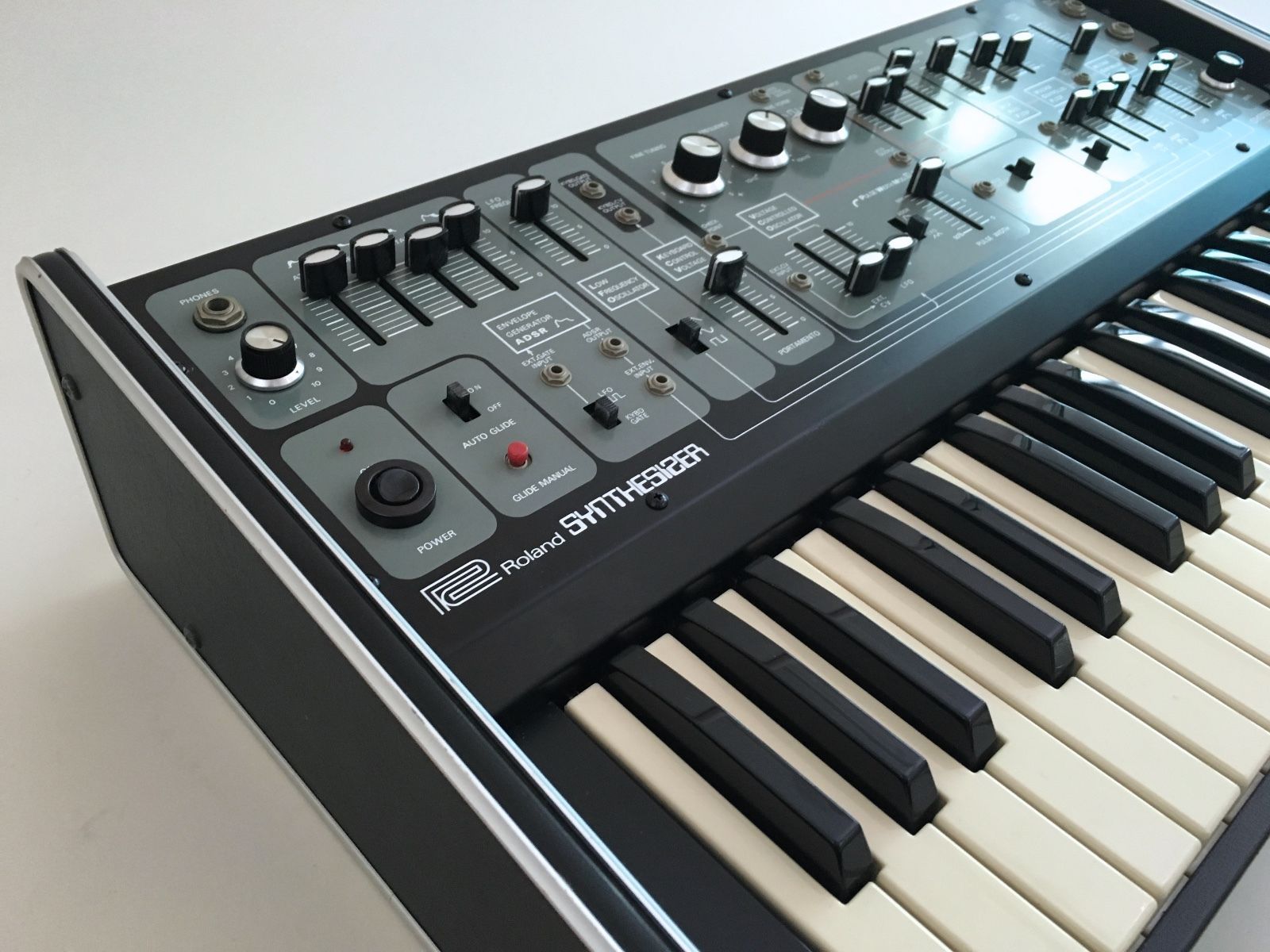 MATRIXSYNTH: ROLAND SYSTEM 100 MODEL 101 SN 521310