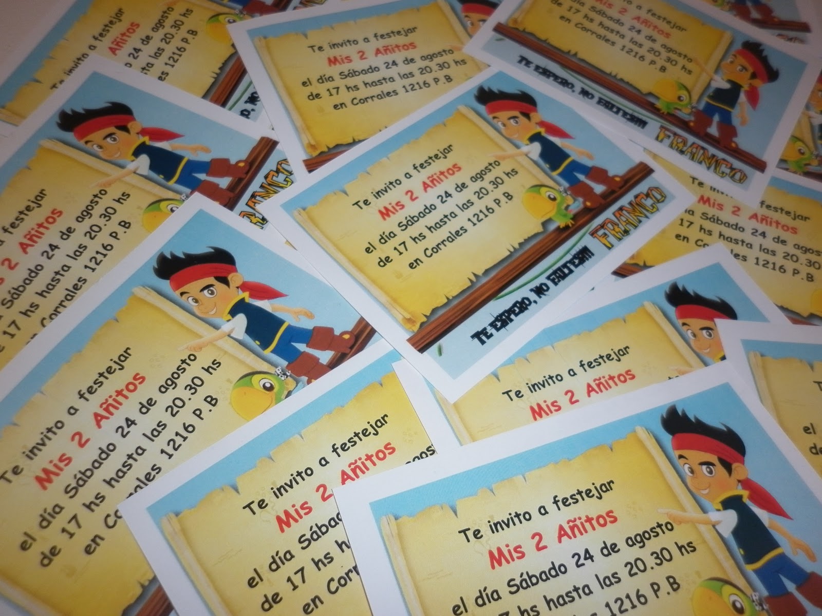 Deco, arte y juegos: Tarjetas de invitación de Jake y los piratas