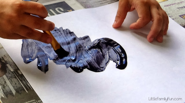 Little Family Fun: Bats Painting