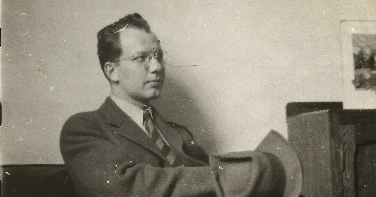 1941. Bill Downs on the London Blackout