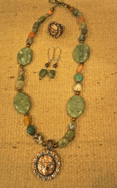 Pine Creek Style: Pretty Bobbles...