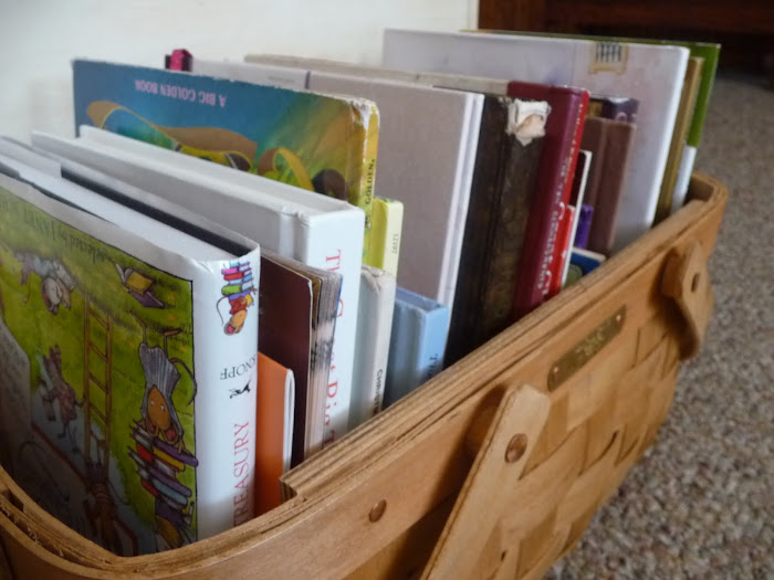 Making A Home: Tips for Raising Bookworms...