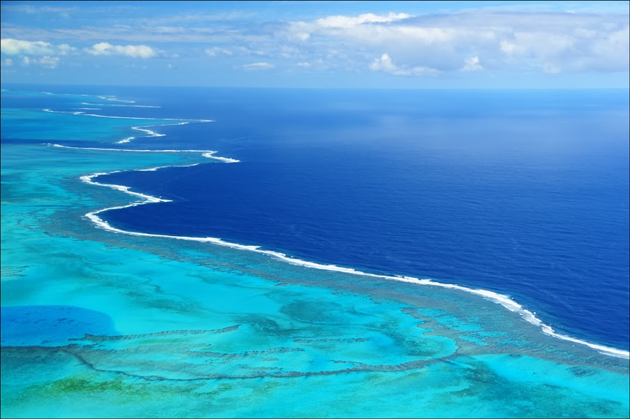 Le Grand Bazar d'Agathe: Le lagon vu du ciel