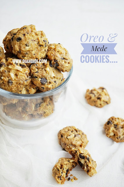 Diah Didi's Kitchen: Oreo Mede Cookies