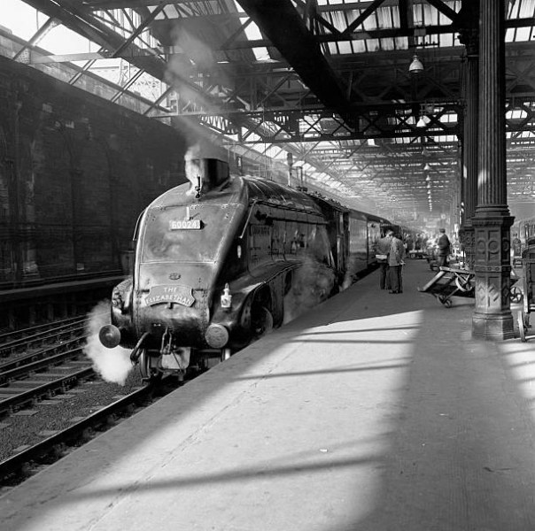 Los Grandes Fotografos: Eric Treacy (1907-1978)