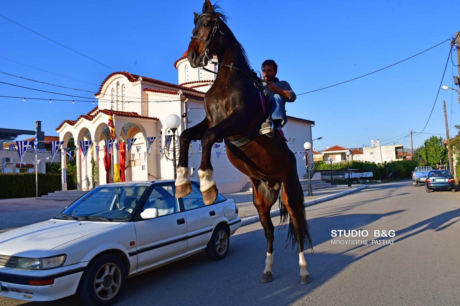 Φωτογραφία: ΑΡΓΟΛΙΔΑ: ΑΛΟΓΟ ΕΚΛΕΨΕ ΤΗΝ ΠΑΡΑΣΤΑΣΗ ΣΤΟΝ ΑΓΙΟ ΓΕΩΡΓΙΟ ΗΡΑΣ ...