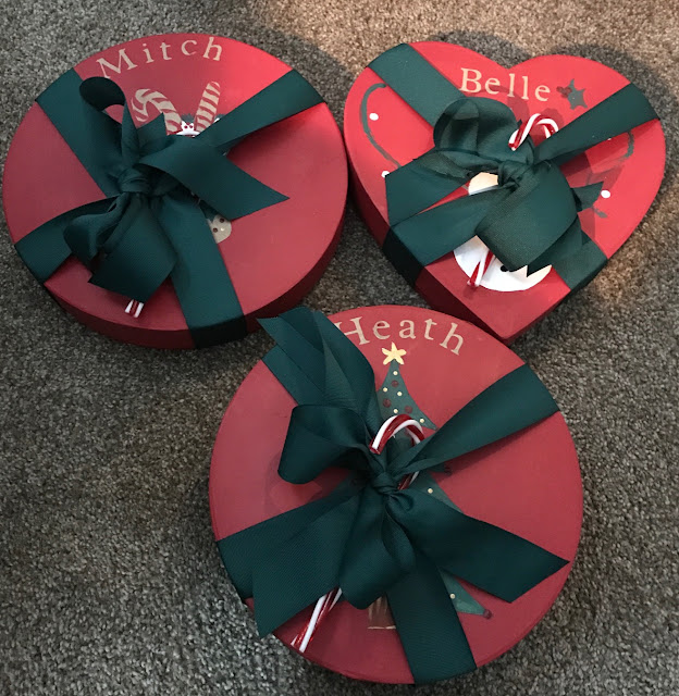 How'd You Do That?: STOCKING BOXES MADE EASY