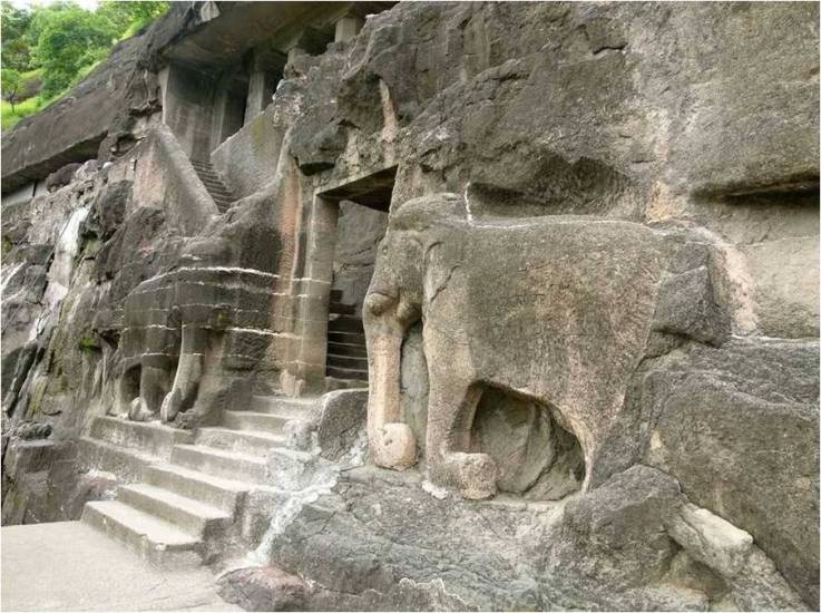 Cavernas de Ajanta VIAJAR é alargar os nossos horizontes - Vamos de Férias