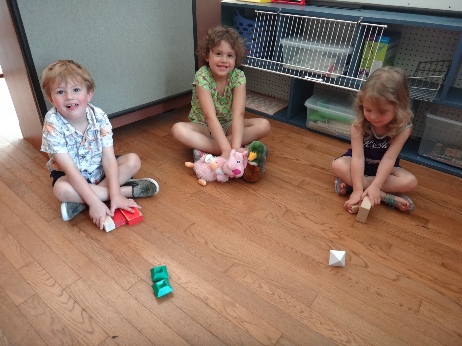 Little Stars Learning: Introduction to Addition and Subtraction