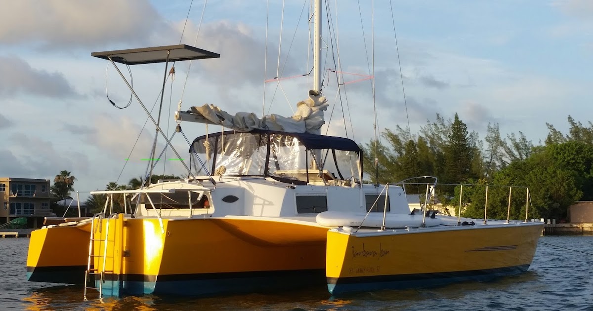 FidgityFeet: Searunner 31 Trimaran for sale