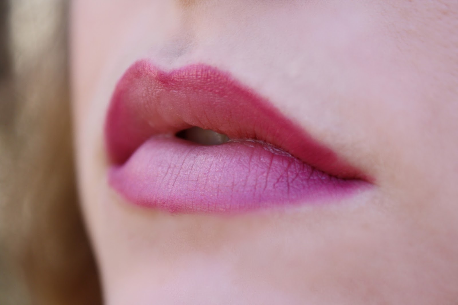 Musings of Glitter: Ombre Lip Tutorial with Maybelline