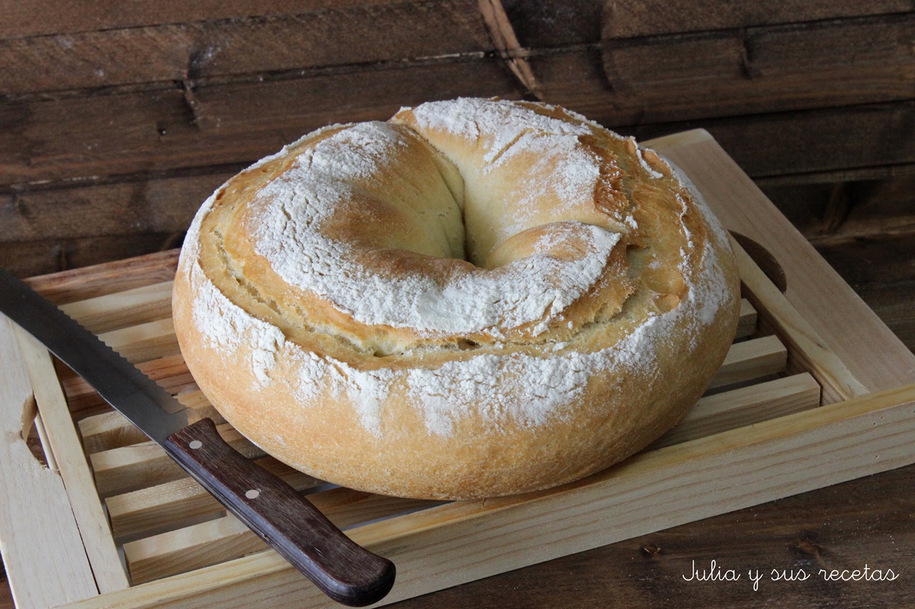 JULIA Y SUS RECETAS: Rosca de pan en pirex