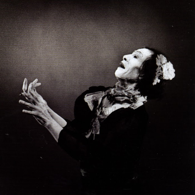 The Vintage Gallery: O Butô