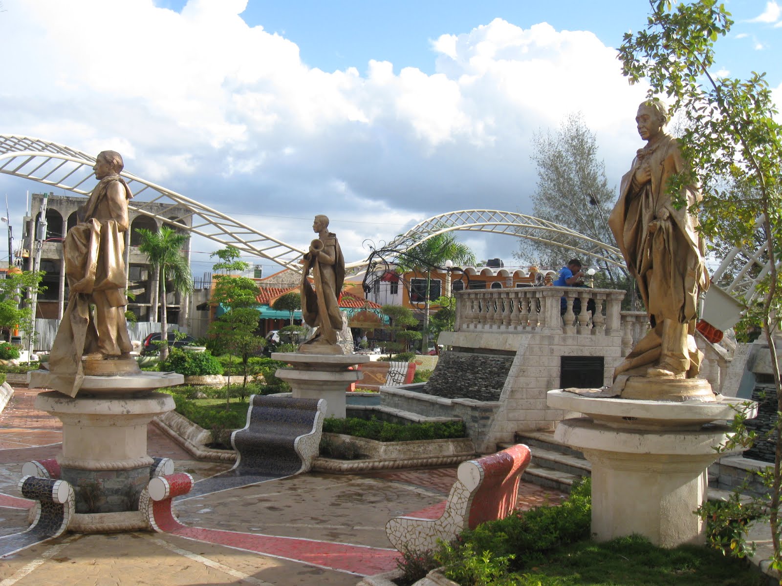 CASCARON DE HATO MAYOR: Presidente inauguró este sábado obras Hato Mayor