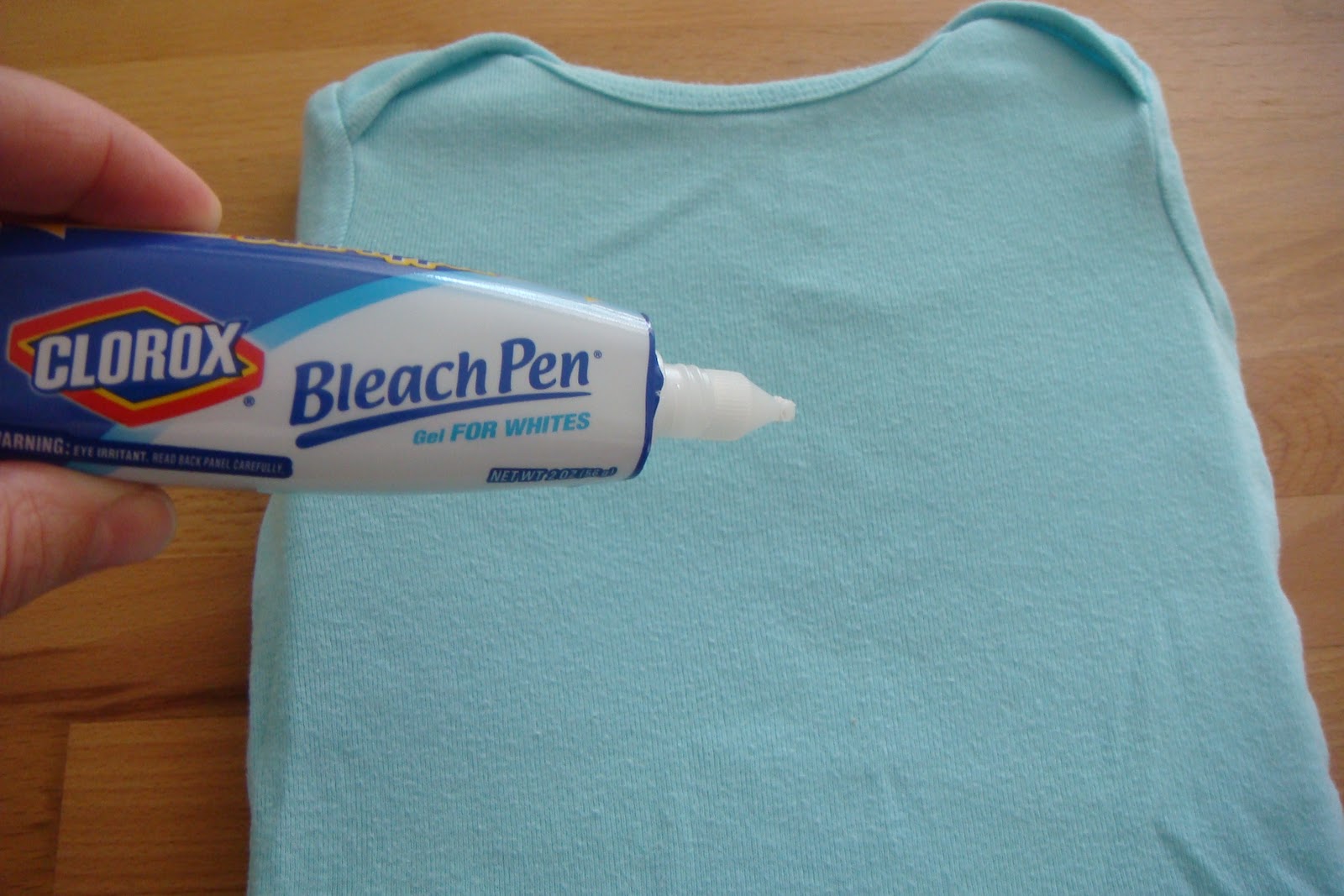 Sweet Magnolia Way: Decorating with a Bleach Pen