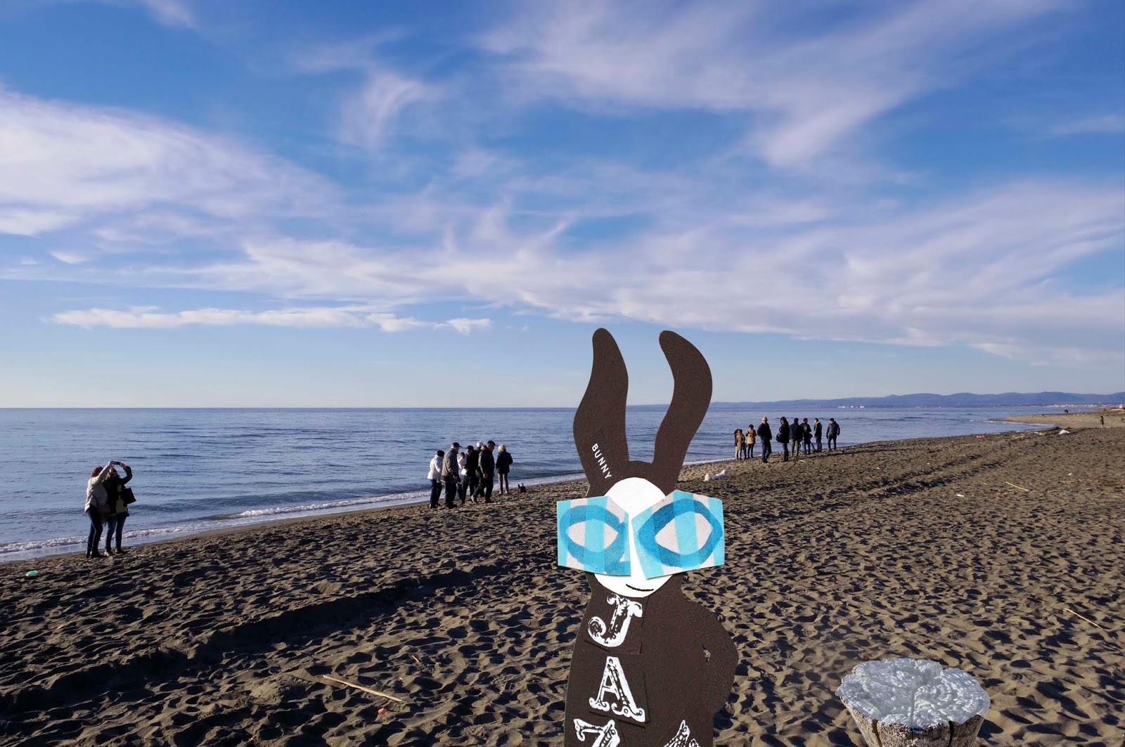 Follow the Wabbit: 1. The Wabbit and things on the Beach