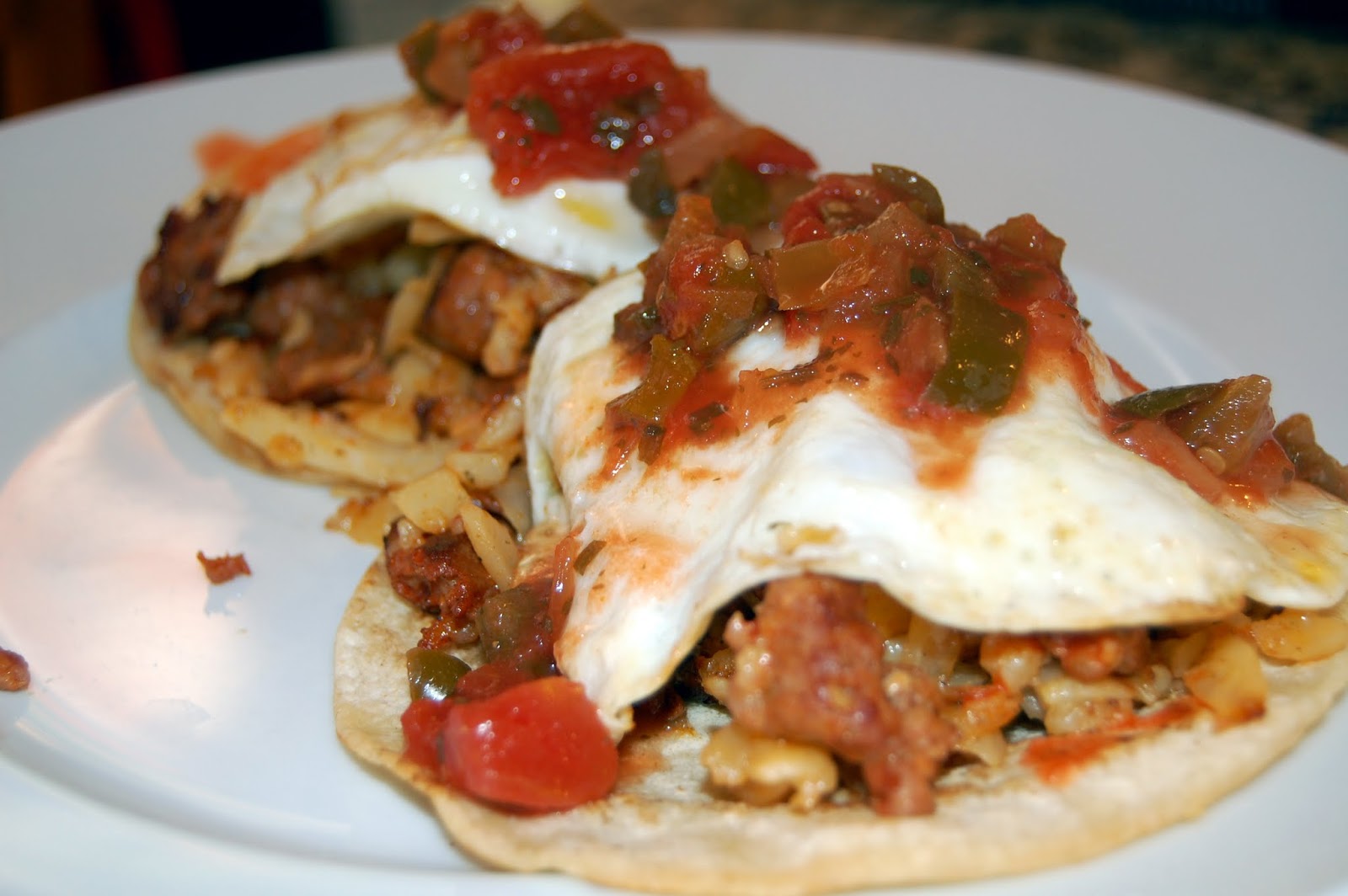 Eat What's On Your Plate: Spicy Brunch Recipe: Huevos Rancheros