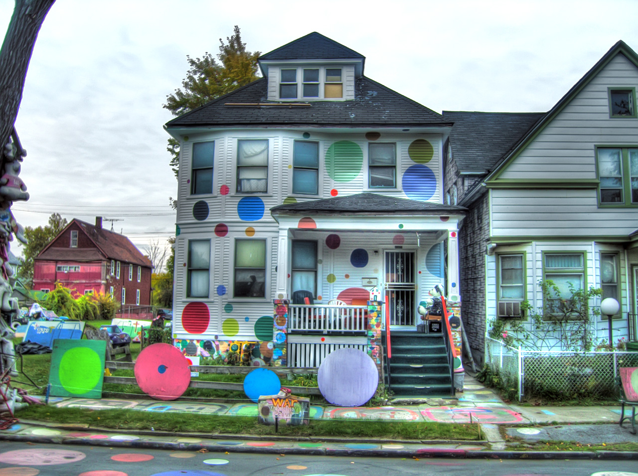 The Balmy Haystack!: The Heidelberg project