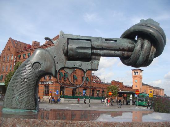 Station WTFO: Sweden's Usual Suspects & PC Press