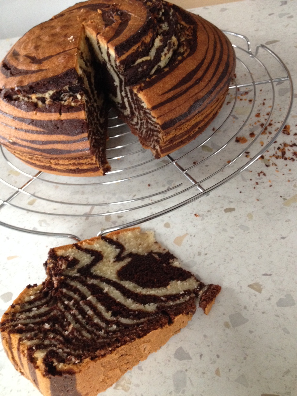 "Zebra cake" ou le gâteau zébré ! | Le dessert, c'est pour moi