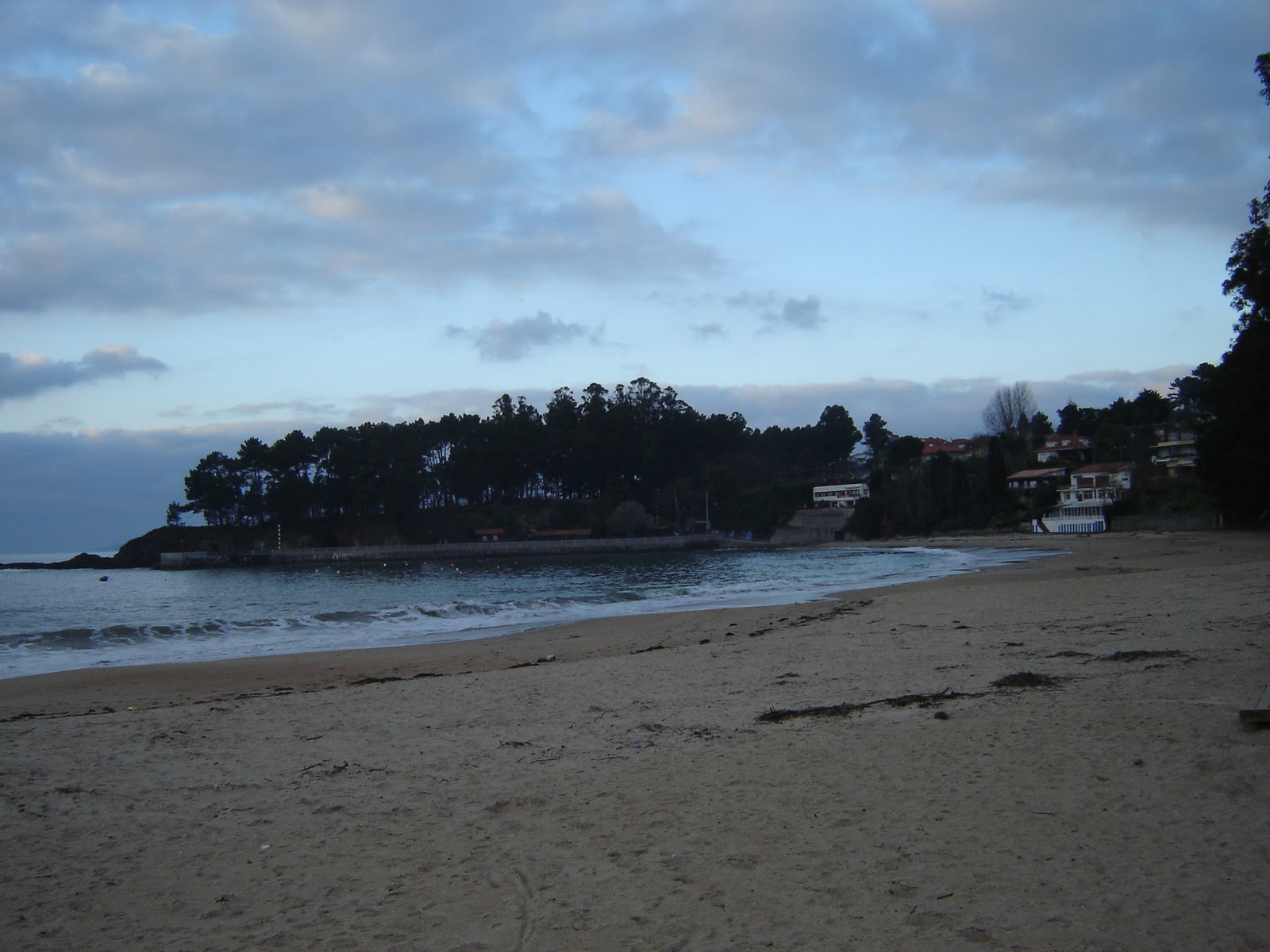 PONTEDEUME: Turismo de sol y playa