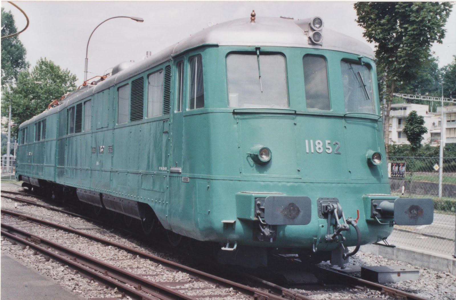 Rails sense fronteres: SBB-CFF-FFS Ae 8/14 – 11852