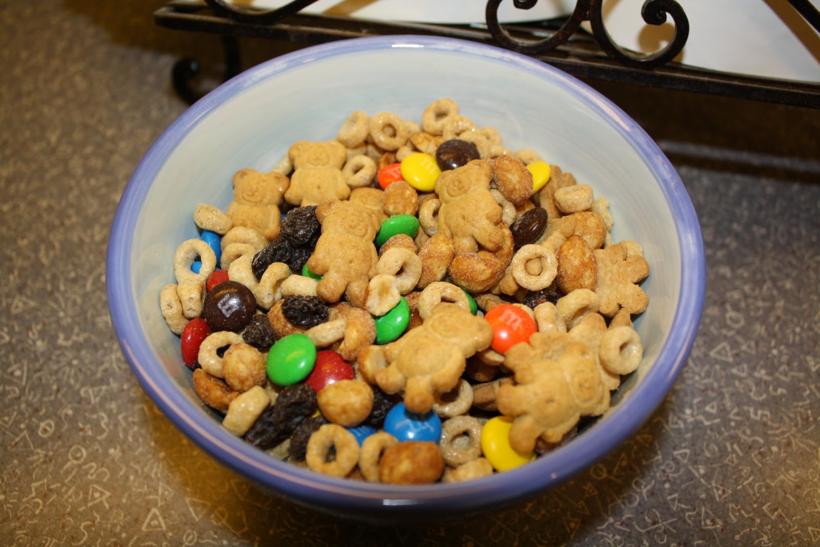 Musings & Meanderings: Made by You Monday -- Teddy Bear Snack Mix