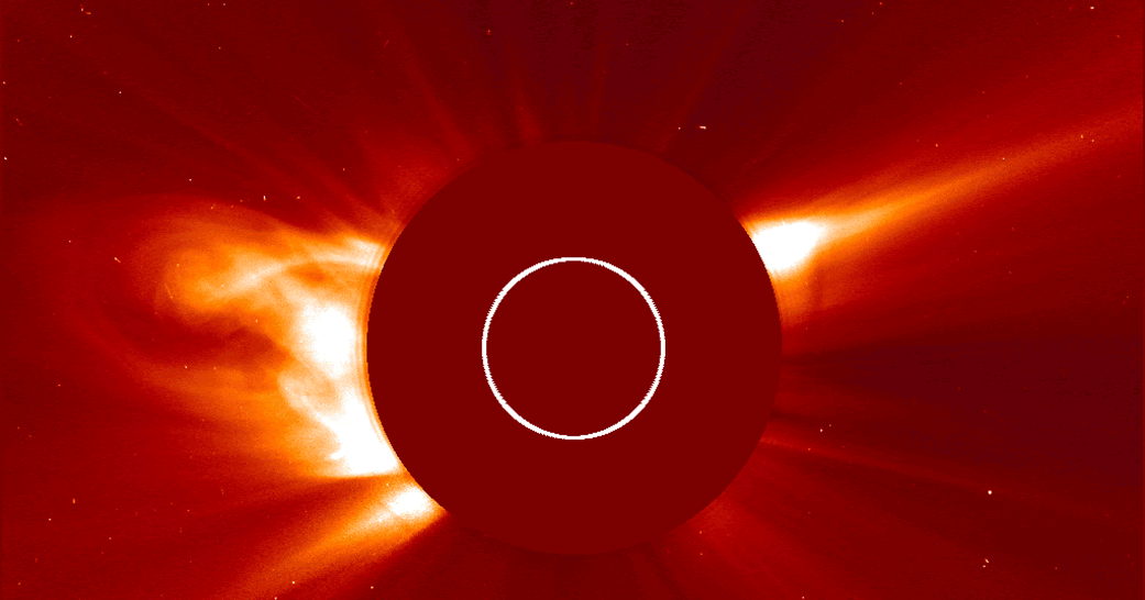 SOHO sees Bright Sungrazer Comet | Earth Blog