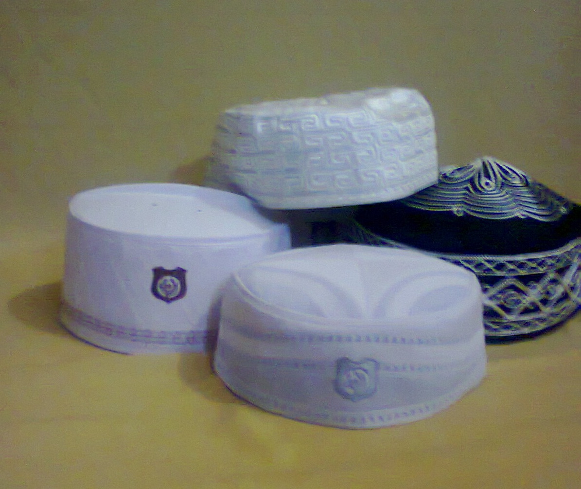 KOPIAH HAJI: PENGRAJIN KOPIAH HAJI